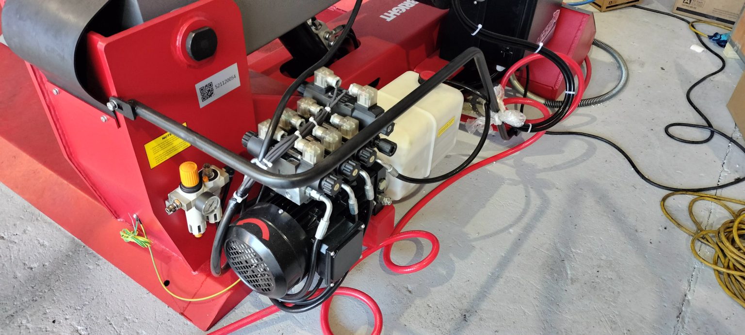 Heavy Duty Truck Earthmoving Equipment Tyre Changer- BRIGHT LC590 ...